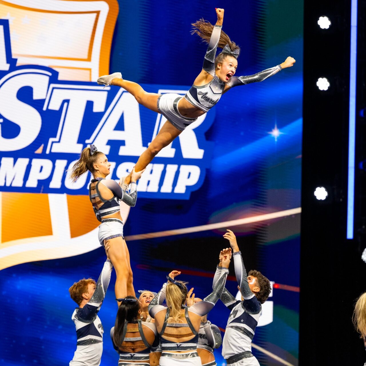 Flyer Cheerleading Training Classes | CheerVille